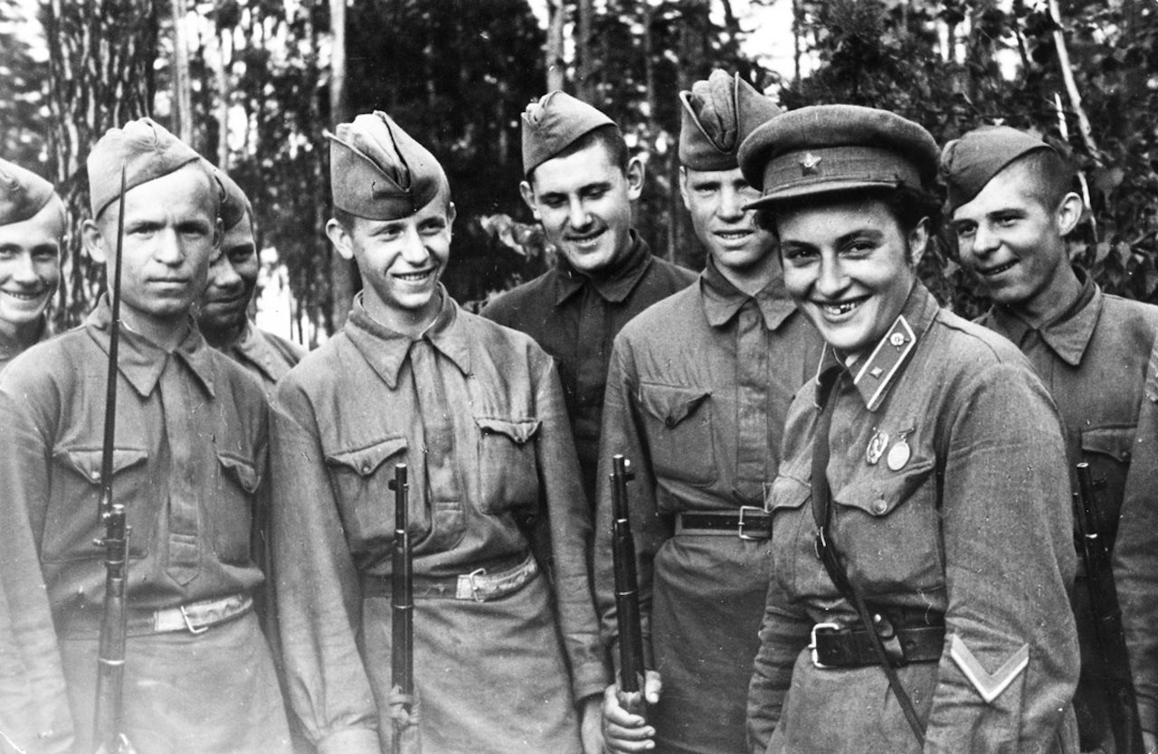 How do you deal with fascists? Advice from a Soviet sniper | The Outline